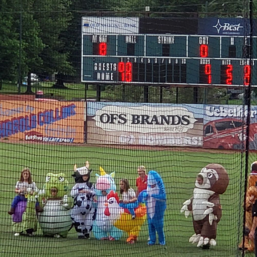 HUNTINGBURG LEAGUE STADIUM - 16 Photos - 203 S Cherry St, Huntingburg ...