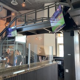 LOCAL TAP & TABLE - Updated June 2025 - 390 Photos & 383 Reviews - 3333 ...