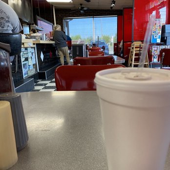 SKID’S II - Updated December 2025 - 37 Photos & 25 Reviews - 1833 S ...