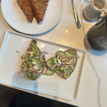 THE ALBERT - Updated November 2024 - 767 Photos & 326 Reviews - 228 E ...