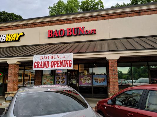 HOWELL MILL SQUARE SHOPPING CENTER - Updated December 2025 - 14 Photos ...