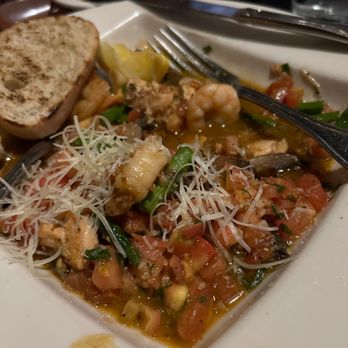 CHIANTI GRILL ROSEVILLE - Updated January 2026 - 265 Photos & 384 ...