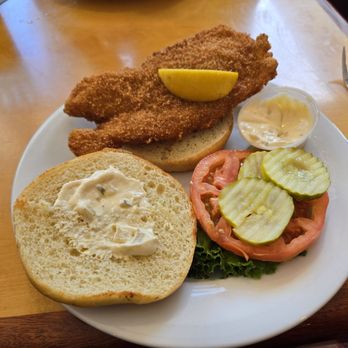 SHUCKERS - Updated July 2025 - 550 Photos & 606 Reviews - 9800 S Ocean ...