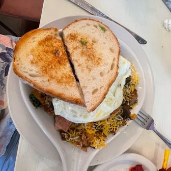 DULCE MAMI CAFÉ RIVERSIDE - Updated June 2024 - 58 Photos & 21 Reviews ...