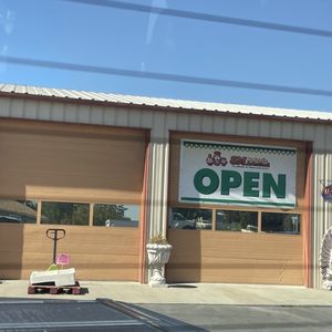 SPOKANE HOUSE OF HOSE - Updated August 2025 - 1237 N California Ave ...