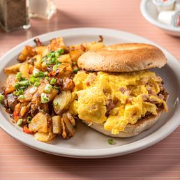 THE BREAKFAST CLUB AND GRILL - Updated June 2025 - 316 Photos & 535 ...