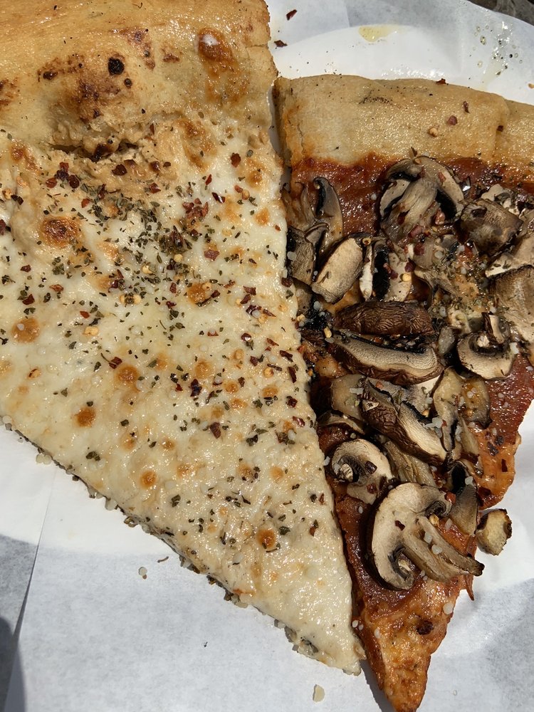 ZA CART PIZZA - 23 Photos & 54 Reviews - 37 West 13th Ave, Eugene ...