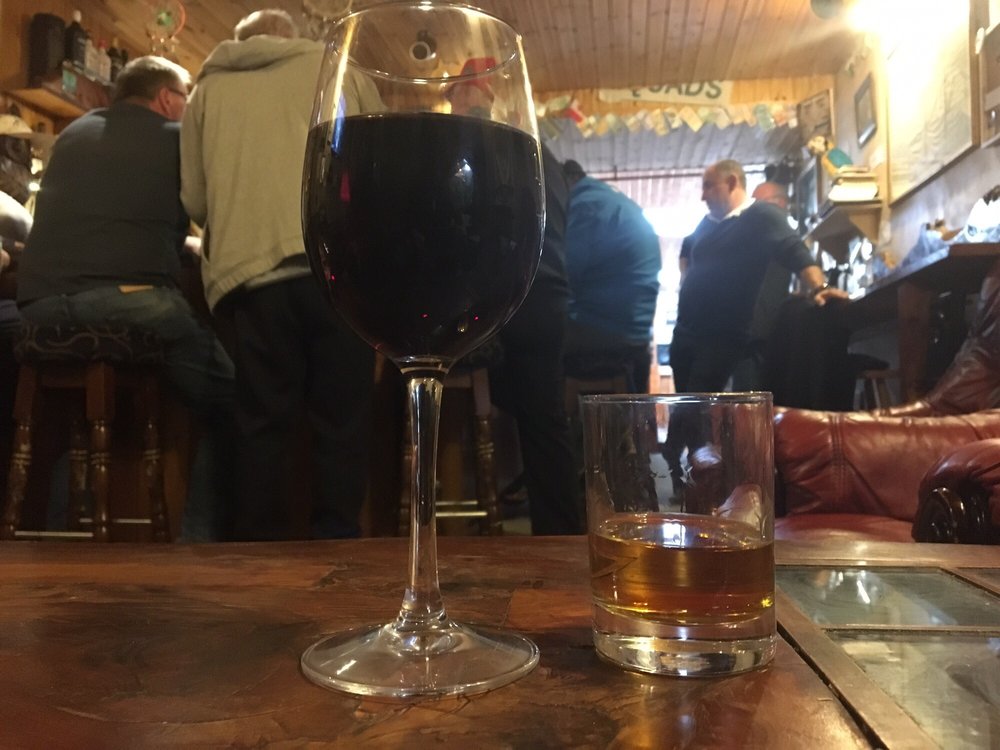 EAGLE BARGE INN - Updated December 2025 - Caledonian Canal, Spean ...