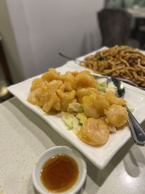 LIN CHINESE CUISINE AND TEA HOUSE - Updated August 2024 - 270 Photos ...