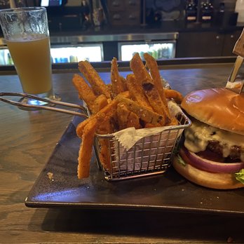 THE FAT RABBIT PUB - Updated March 2025 - 492 Photos & 434 Reviews ...