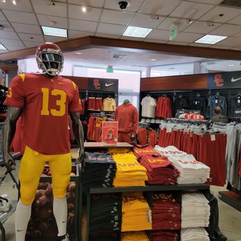 USC BOOKSTORES - Updated January 2026 - 160 Photos & 112 Reviews - 840 ...