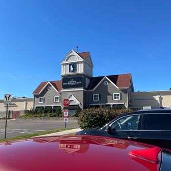 CLINTON PREMIUM OUTLETS - Updated July 2025 - 185 Photos & 154 Reviews ...