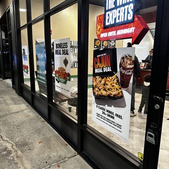 WINGSTOP - Updated December 2025 - 32 Photos & 14 Reviews - 152 Chase ...