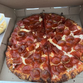 PIZZAVA - Updated December 2025 - 69 Photos & 119 Reviews - 1426 E ...