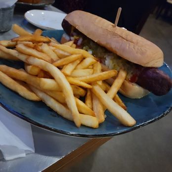 SEPTEMBERS TAPROOM & EATERY - REDLANDS - Updated May 2024 - 441 Photos ...