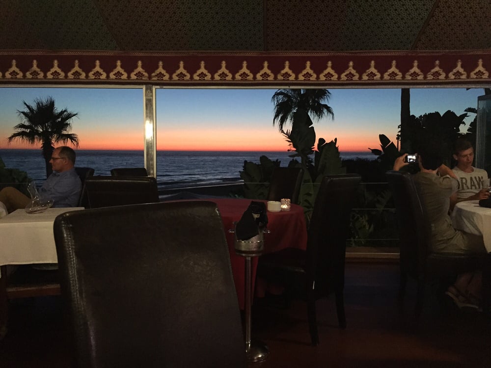 EL TIMÓN DE ROCHE - Updated January 2025 - 13 Photos - Avenida ...