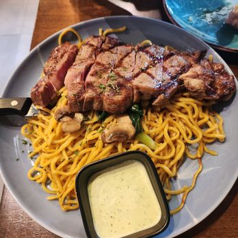 OMELI KITCHEN - Updated May 2025 - 2210 Photos & 965 Reviews - 2466 E ...