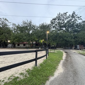 LASSO KOSHER GRILL - Updated December 2025 - 20 Photos - 5511 Woodland ...