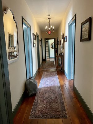 RAILROAD HOUSE INN - Updated January 2026 - 254 Photos & 180 Reviews ...