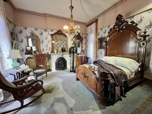 JAMES WHITCOMB RILEY MUSEUM HOME - Updated October 2025 - 181 Photos ...