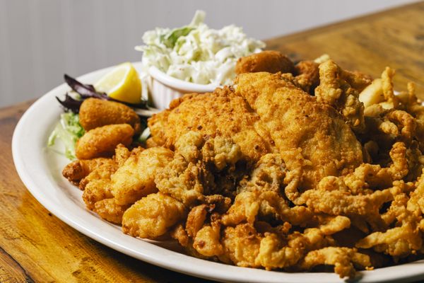 CAPE FEAR SEAFOOD COMPANY - Updated December 2025 - 73 Photos & 100 ...