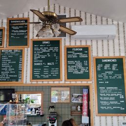 REDWOOD DRIVE-IN - Updated December 2025 - 92 Photos & 96 Reviews ...