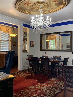 KILMARNOCK INN - Updated October 2024 - 74 Photos & 53 Reviews - 34 E ...