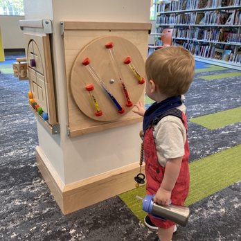 GENEVA PUBLIC LIBRARY DISTRICT - Updated October 2025 - 26 Photos & 17 ...