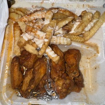 MK WINGS - Updated January 2026 - 13 Photos - 2445 E S Blvd, Montgomery, Alabama - Chicken Wings ...