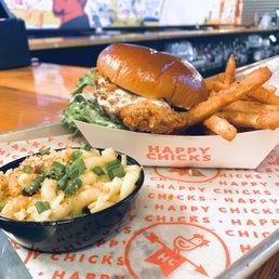 HAPPY CHICKS - Updated July 2025 - 193 Photos & 345 Reviews - 214 E 6th ...