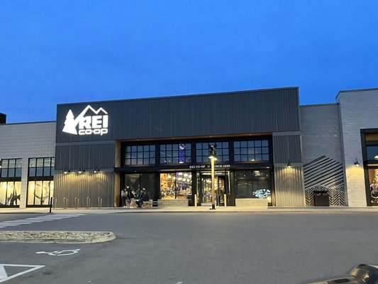 REI - PIGEON FORGE - Updated August 2025 - 2655 Teaster Ln, Pigeon ...