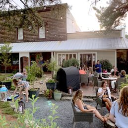 ELLIOTT’S ON LINDEN - Updated October 2025 - 186 Photos & 257 Reviews ...