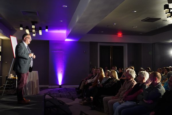 THE GOOD LIAR BRIAN CURRY - Updated January 2026 - 50 Photos & 74 ...