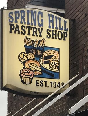 SPRING HILL PASTRY SHOP - 29 Photos & 69 Reviews - 600 Chestnut St ...