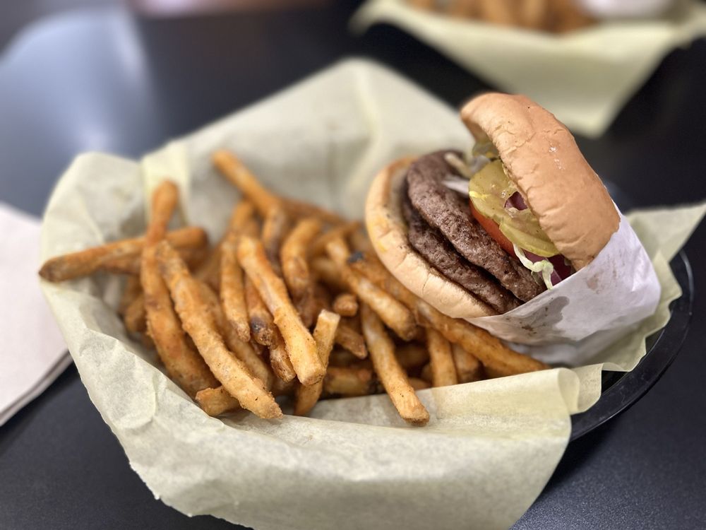 CARTER’S BURGER - Updated October 2025 - 67 Photos & 85 Reviews - 3105 ...