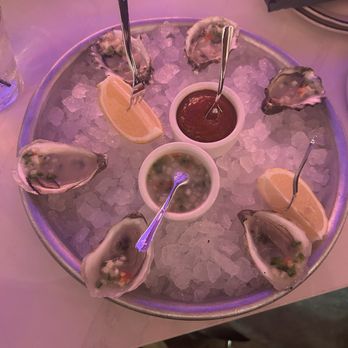 HUBBARD INN - Updated June 2025 - 522 Photos & 281 Reviews - 110 W ...