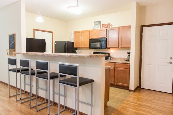 PRAIRIE POINTE STUDENT LIVING - Updated August 2025 - 56 Photos & 11 ...