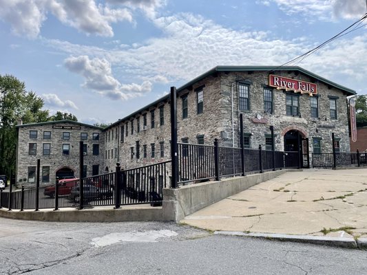 RIVER FALLS RESTAURANT - Updated August 2025 - 103 Photos & 387 Reviews ...