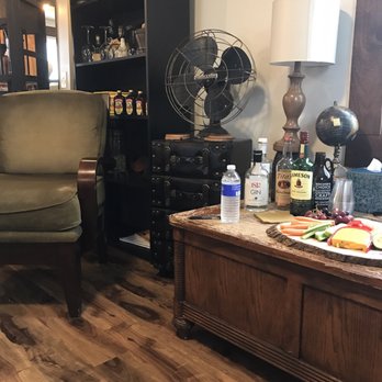 STACHE GROOMING LOUNGE - Updated December 2025 - 25 Photos & 17 Reviews ...