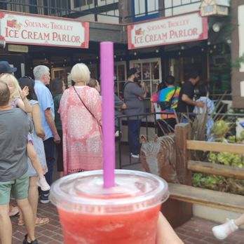 SOLVANG TROLLEY ICE CREAM PARLOR - Updated April 2025 - 545 Photos ...