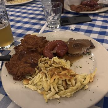 CHECKERS OLD MUNCHEN - Updated October 2025 - 814 Photos & 595 Reviews ...