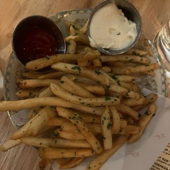 ROE - Updated June 2025 - 36 Photos & 20 Reviews - 207 Unity St ...