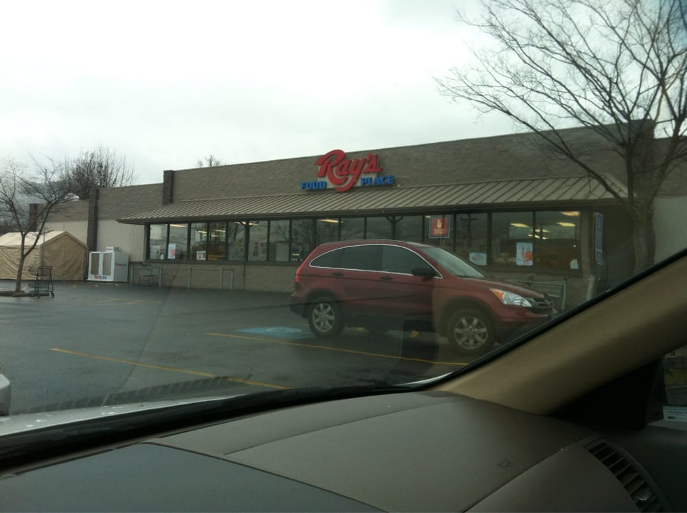 Ray's Food Place, Talent | Roadtrippers