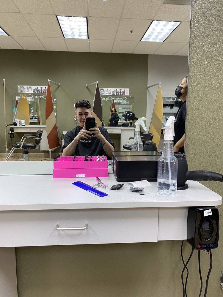 GREAT CLIPS - Updated December 2025 - 33 Reviews - 3549 W Noble Ave ...