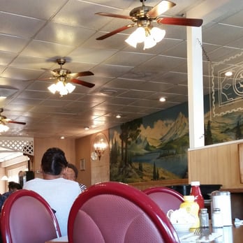 HESSVILLE RESTAURANT - Updated October 2025 - 29 Reviews & 27 Photos ...