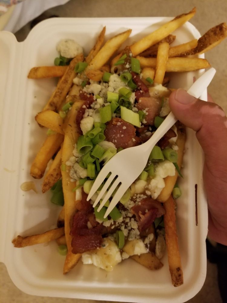 Poutine Your Mouth, Washington | Roadtrippers