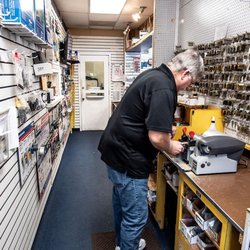 ARMSTRONG LOCK & SECURITY PRODUCTS - 61 Photos & 27 Reviews - Keys ...