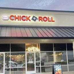 CHICK N ROLL - Updated July 2025 - 94 Photos & 43 Reviews - 14 Towne ...