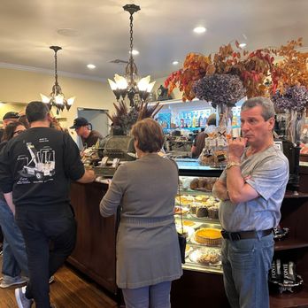 ALCOVE CAFÉ & BAKERY - 5295 Photos & 4713 Reviews - 1929 Hillhurst Ave ...