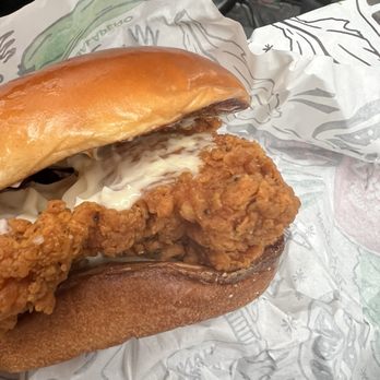 JOLLIBEE - Updated April 2025 - 74 Photos & 37 Reviews - 3820 Rainier ...